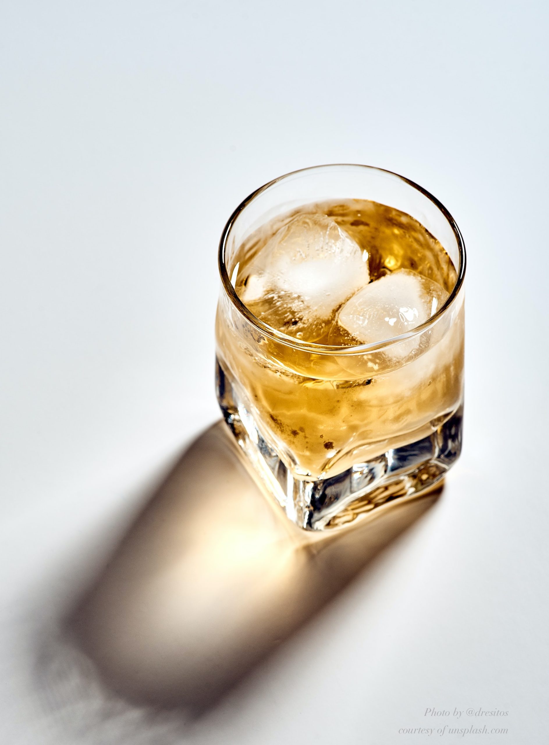 The Stinger Cocktail Recipe — THE SHAKEN COCKTAIL