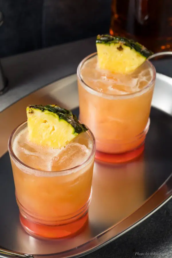 Rum Swizzle Cocktail Recipe — THE SHAKEN COCKTAIL