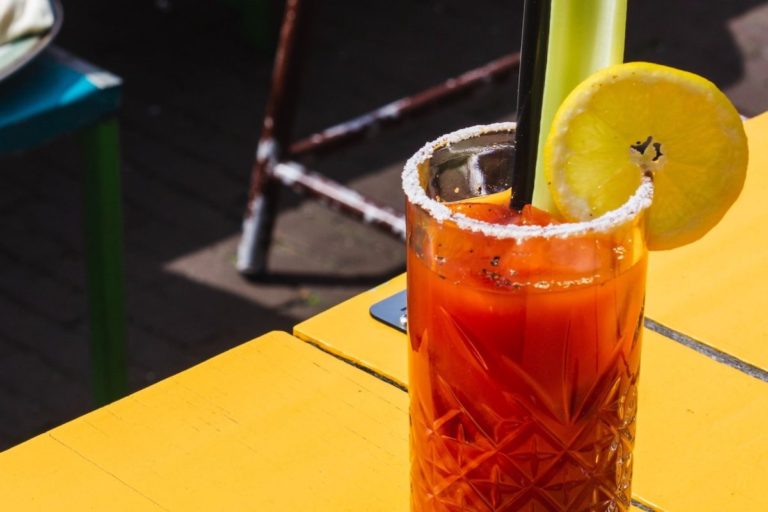 10 Flavorful Spirit Free Cocktails That Use Common Ingredients — THE ...