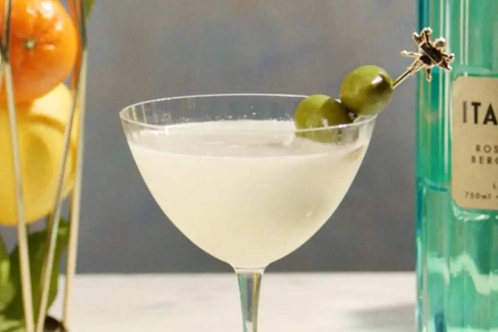 9 Italicus Cocktails, Its History And How To Use It — THE SHAKEN COCKTAIL