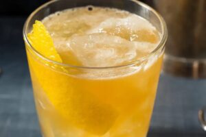 9 Licor 43 Cocktails, Its History And How To Use It — THE SHAKEN COCKTAIL