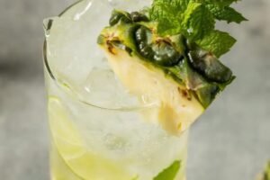 9 Licor 43 Cocktails, Its History And How To Use It — THE SHAKEN COCKTAIL